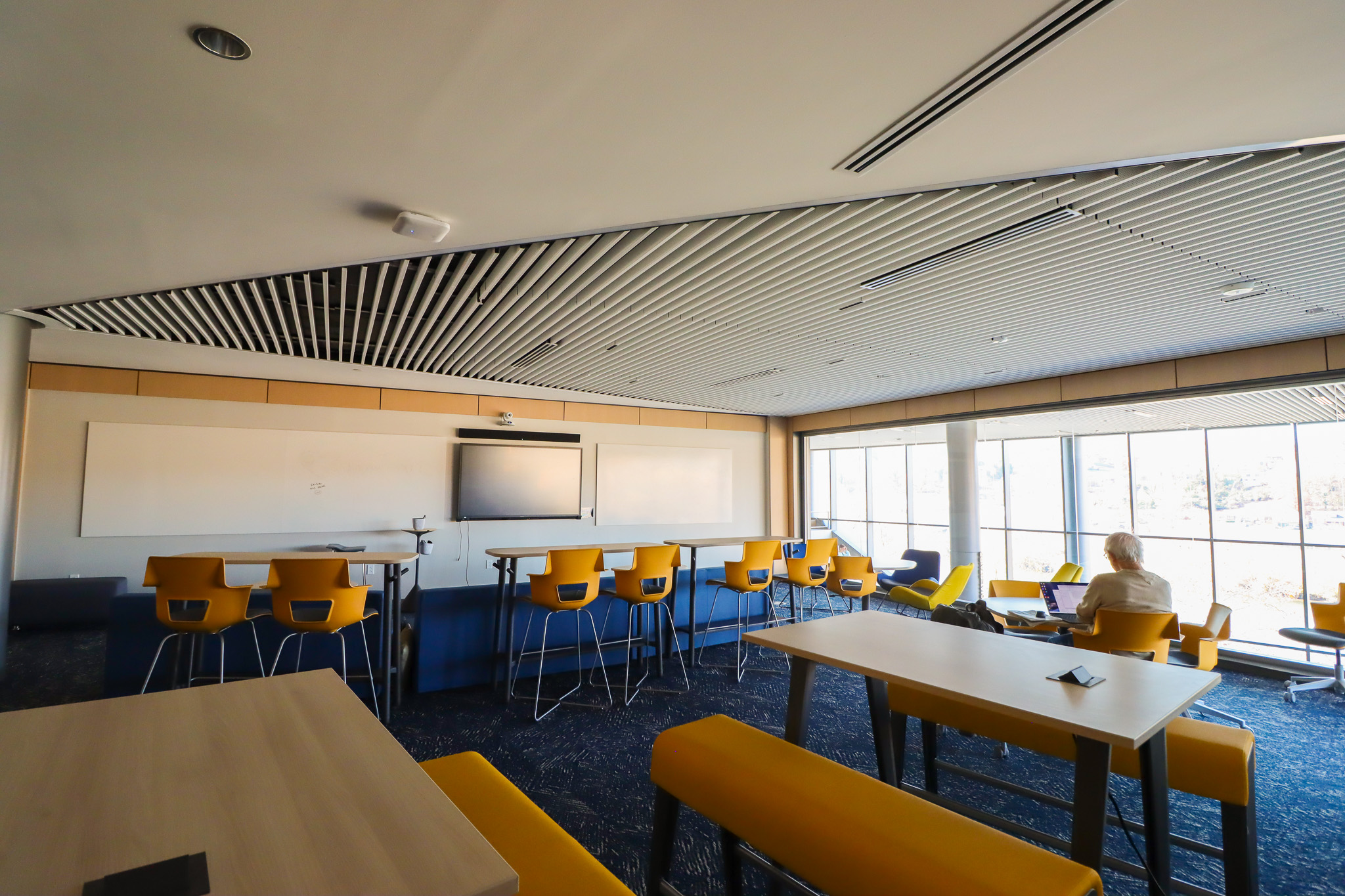 Synergy Media Group-WVU-B&E-Small Classroom